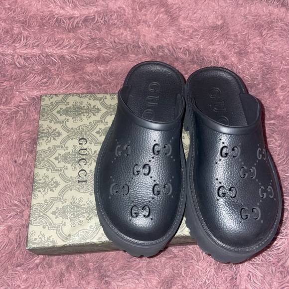 Gucci | Shoes | Gucci Elea Gg Logo Rubber Black Platform Clogsmules ...